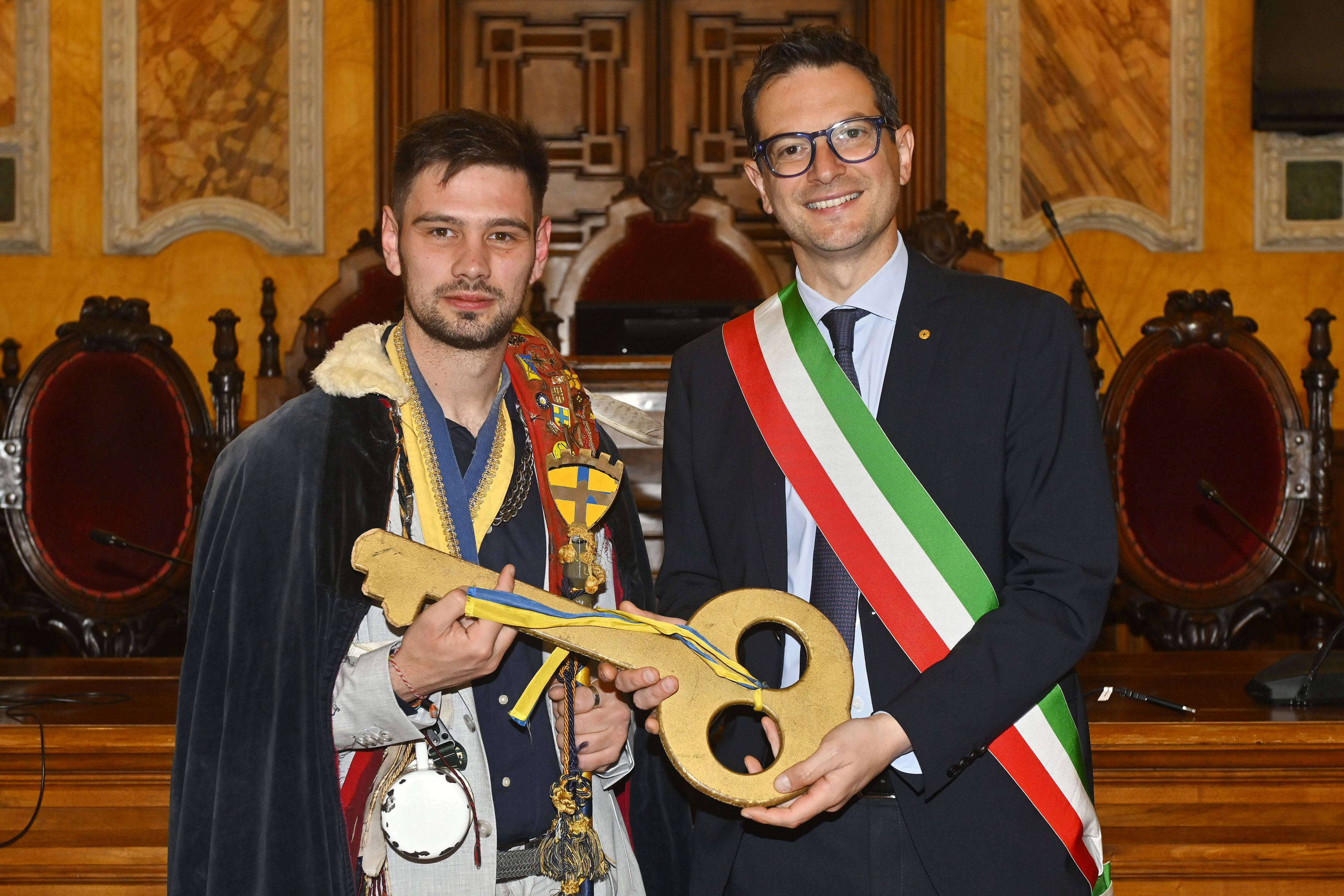 Al via le "Ferie Matricolari". Goliardia in municipio per la consegna ...
